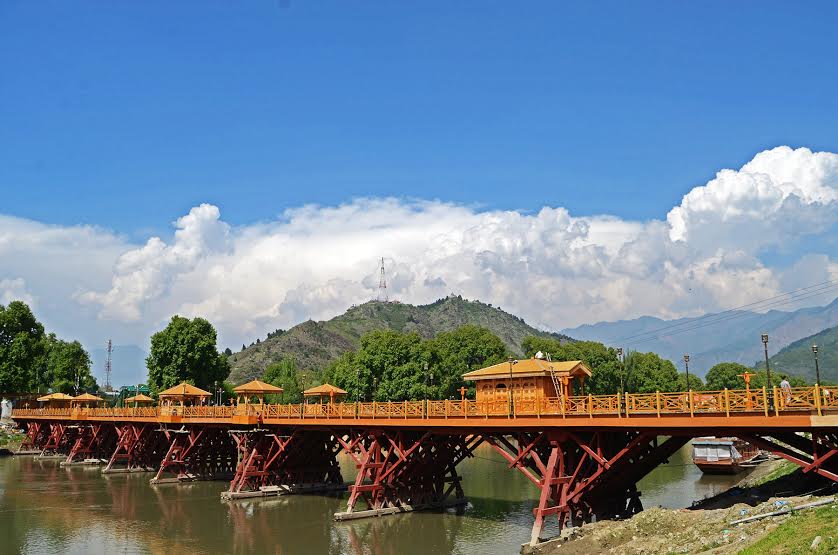 Habba Kadal to Have Rs 1.80 Cr Exclusively Pedestrian Bridge | Kashmir ...