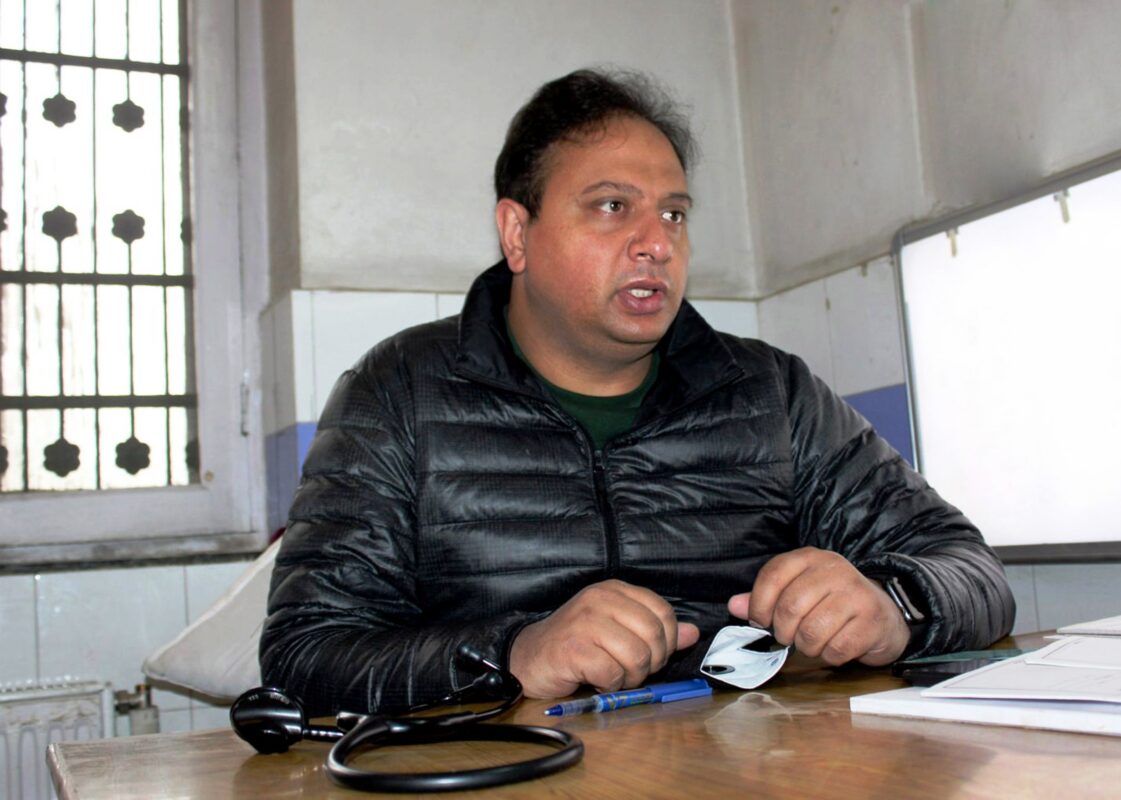 ‘We Are On The Brinks of Community Transmission’ | Kashmir Life ...