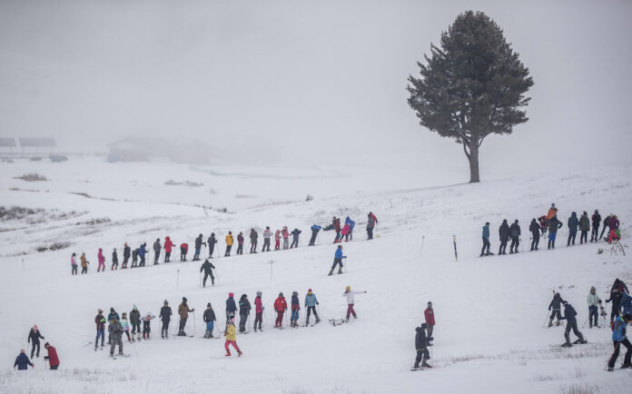 Jammu and Kashmir: Barring Gulmarg, Night Temperatures Rise Above ...