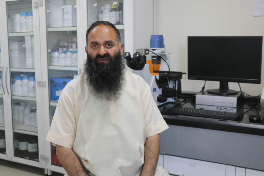 Kashmir Scientist Bags National Award In Microbiology | Kashmir Life ...