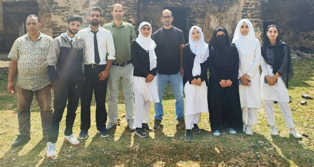 Why Subject Tours Are Helpful To History Students? | Kashmir Life ...