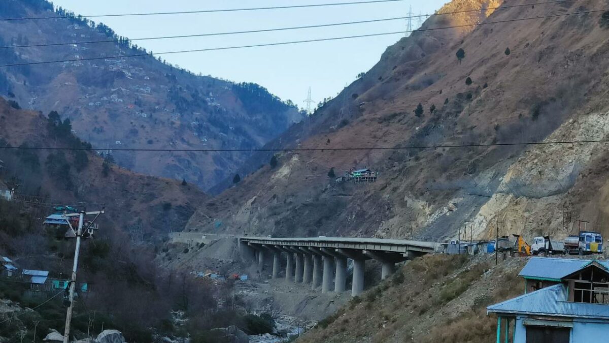 Avoid NH-44: Traffic Police Warn of Landslides Amid Heavy Rain ...